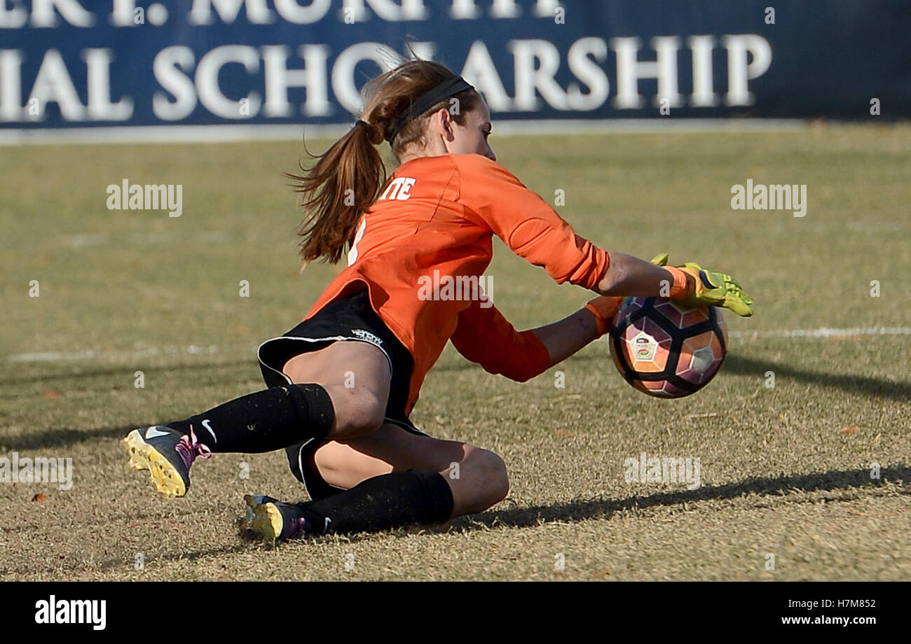 Washington, DC, USA. 6th Nov, 2016. 20161106 - Marquette goalkeeper ...
