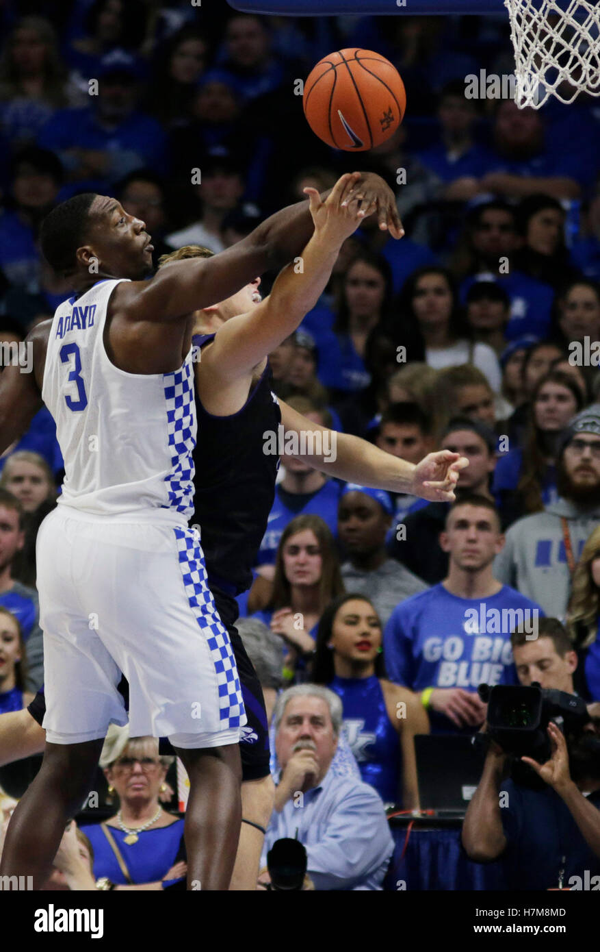 Lexington, Ky, US. 6th Nov, 2016. Kentucky's Edrice Adebayo (3) batted ...