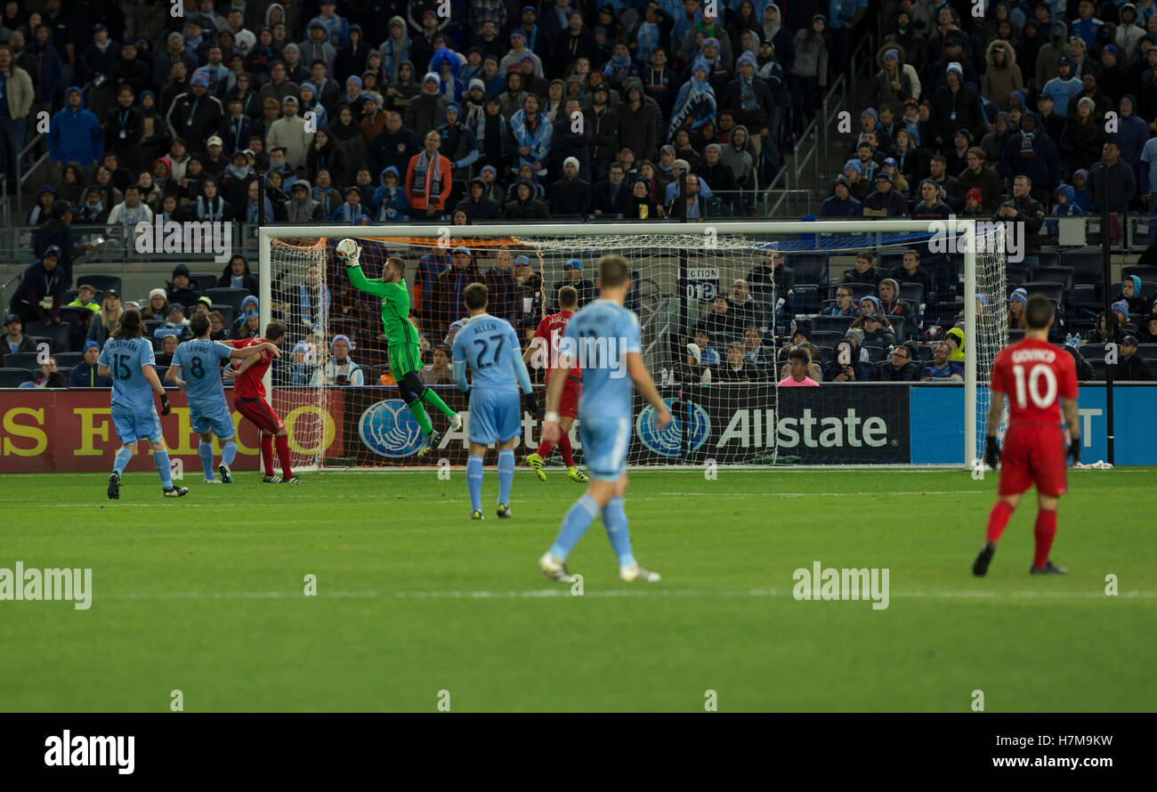 Clint field hi-res stock photography and images - Alamy