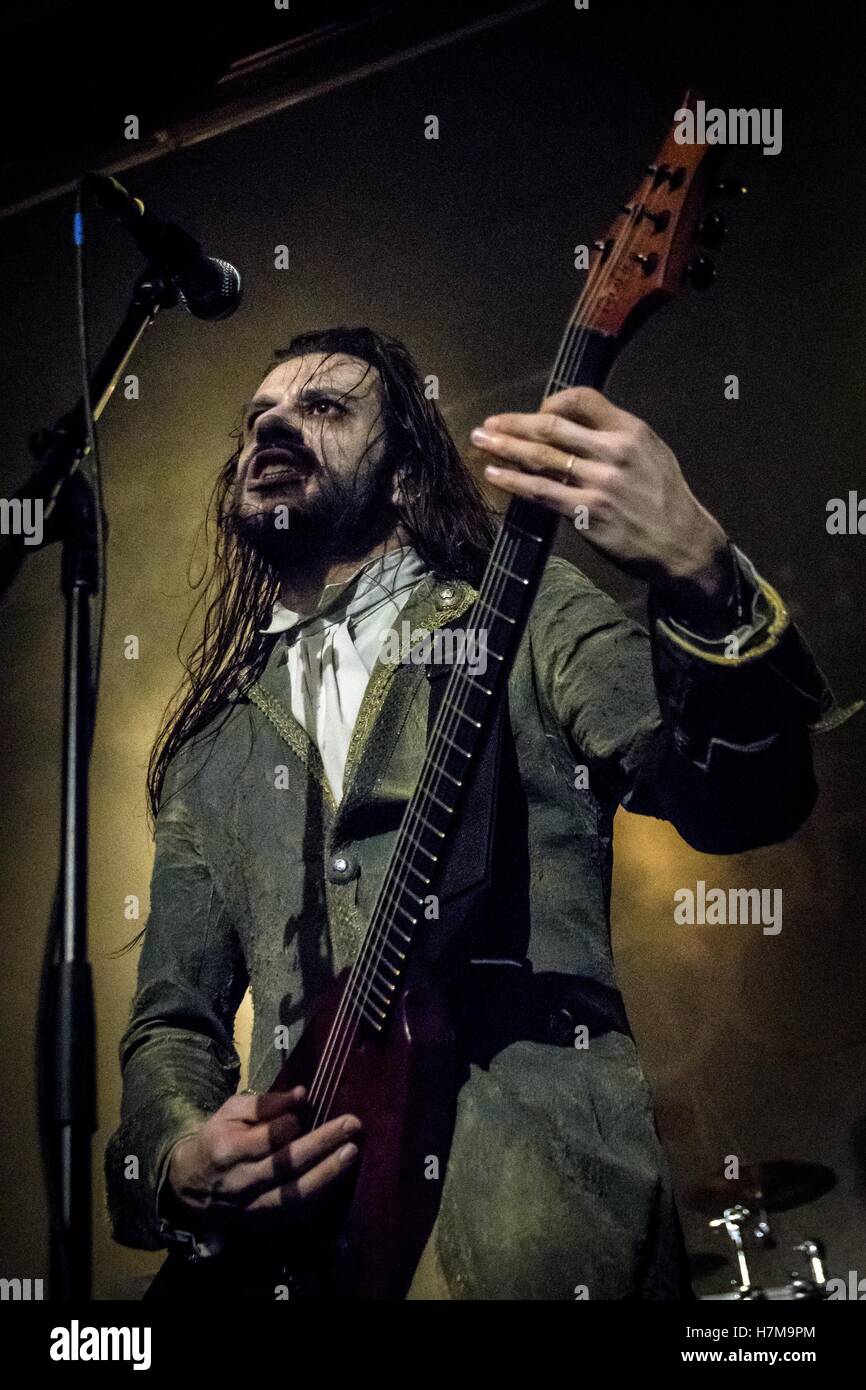 Italian metal band hi-res stock photography and images - Alamy