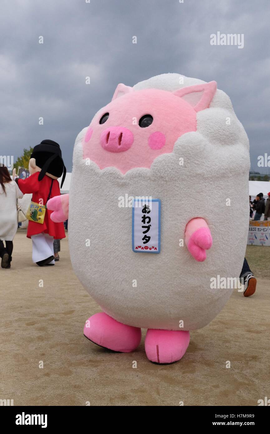 Japanese mascot characters at the Yuru-Kyara Grand Prix on November 6 ...