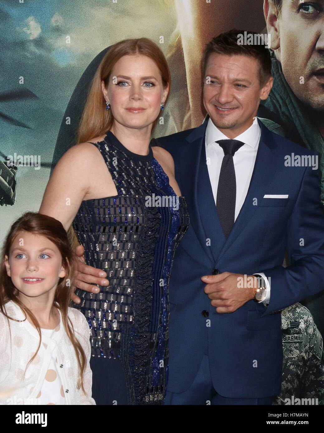 Los Angeles, CA, USA. 6th Nov, 2016. Abigail Pniowsky, Amy Adams ...