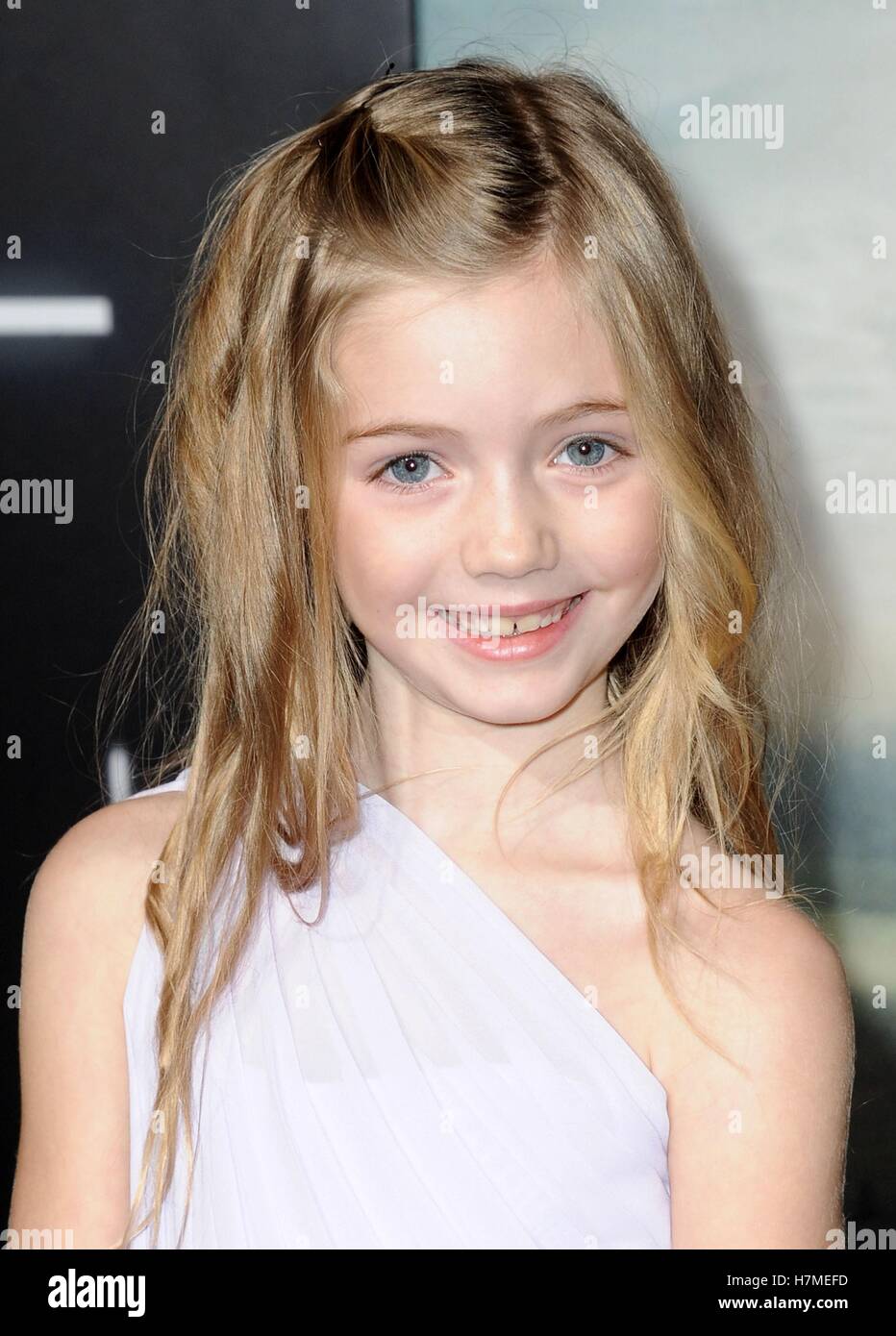 Los Angeles, CA, USA. 6th Nov, 2016. Jadyn Malone at arrivals for ...