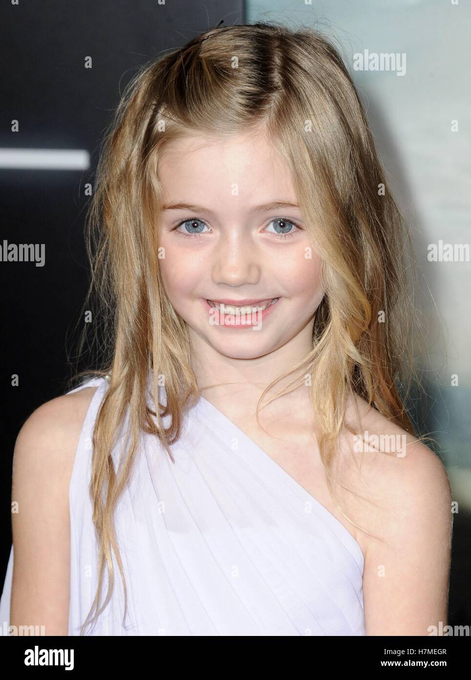 Los Angeles, CA, USA. 6th Nov, 2016. Jadyn Malone at arrivals for ...