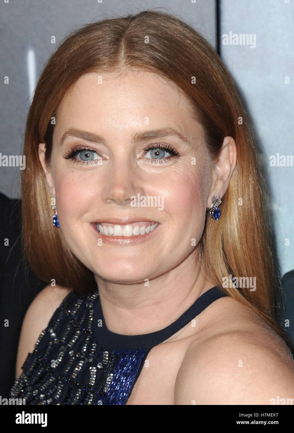 Los Angeles, CA, USA. 6th Nov, 2016. Amy Adams at arrivals for ARRIVAL ...