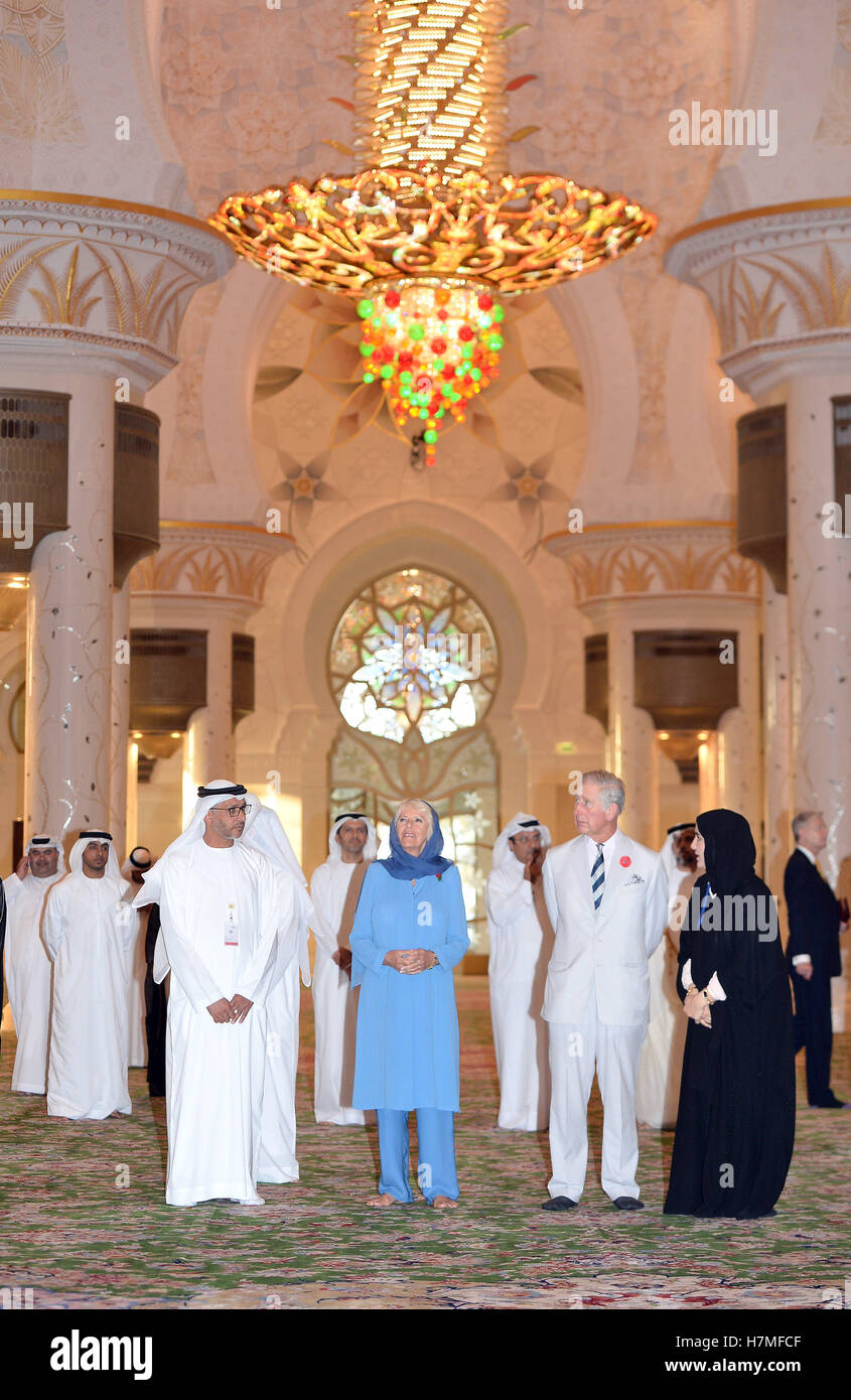 Duchess cornwall visit sheikh zayed grand mosque hi-res stock ...