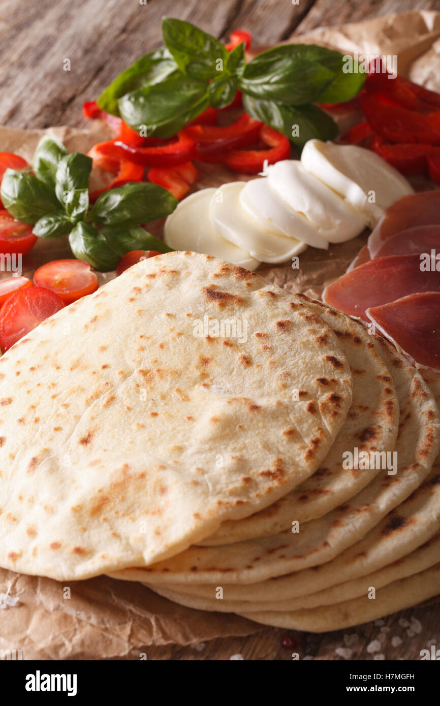 Italian wrap hi-res stock photography and images - Alamy