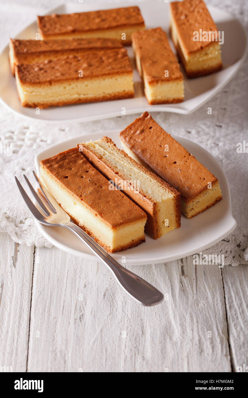 Castella hi-res stock photography and images - Alamy