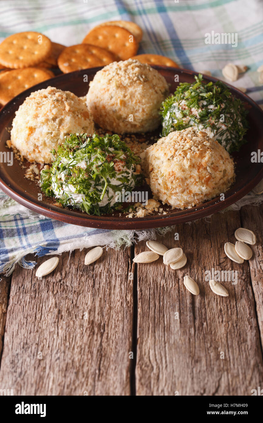 Goat cheese cracker hi-res stock photography and images - Alamy