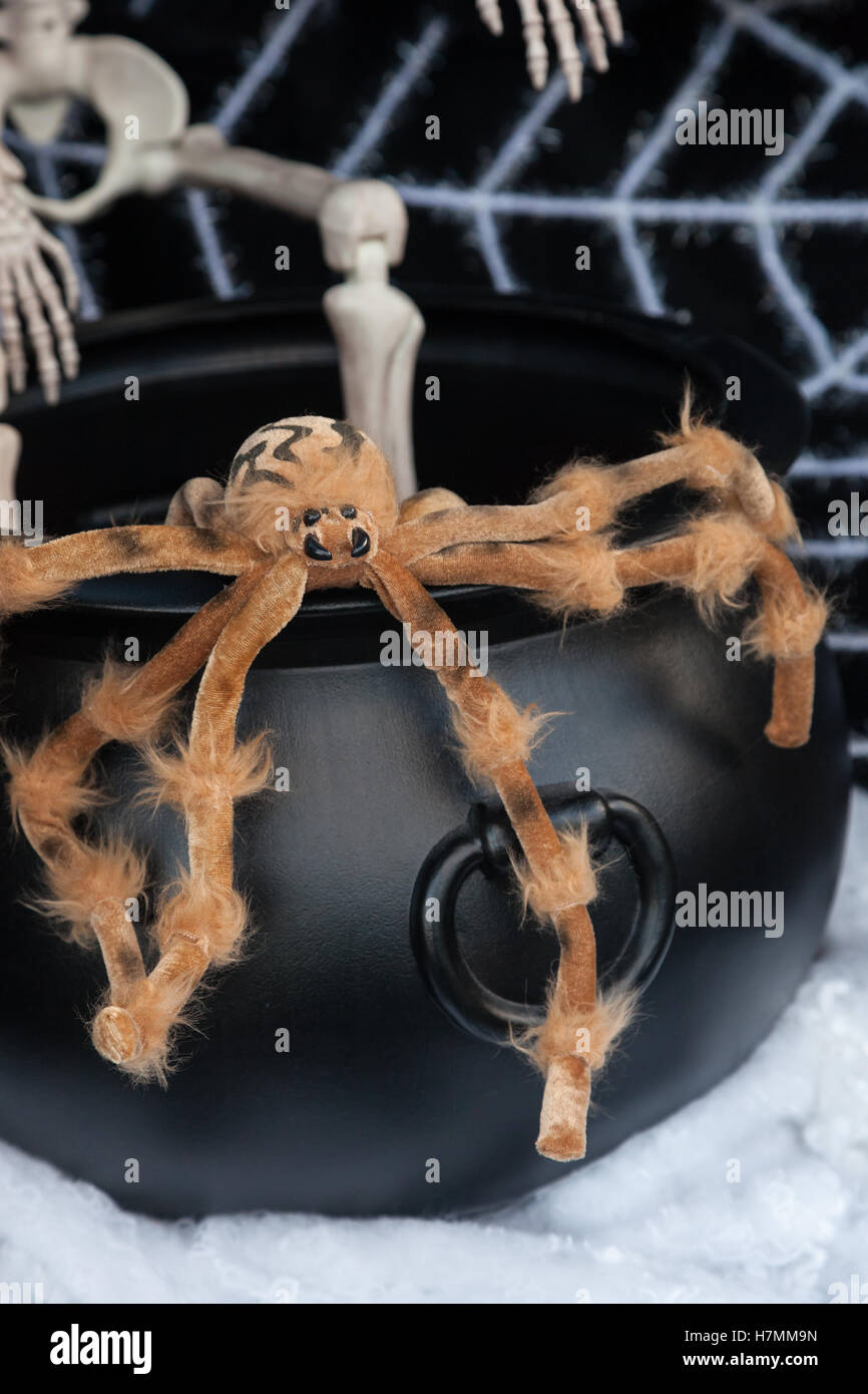 The black cauldron hi-res stock photography and images - Alamy