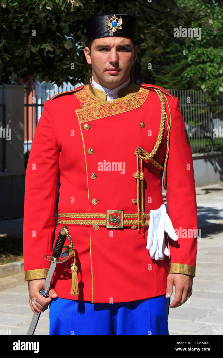 An officer of the presidential guard at the entrance of the residence ...