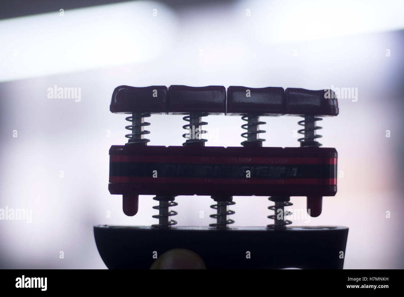 Physiotherapy equipment for physical therapy for hand, finger and thumb ...