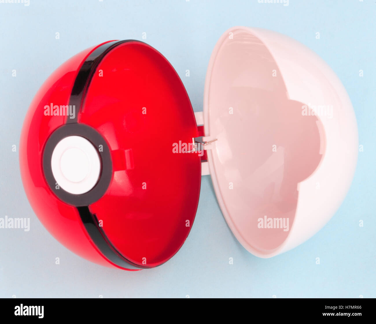 Pokemon ball open hi-res stock photography and images - Alamy