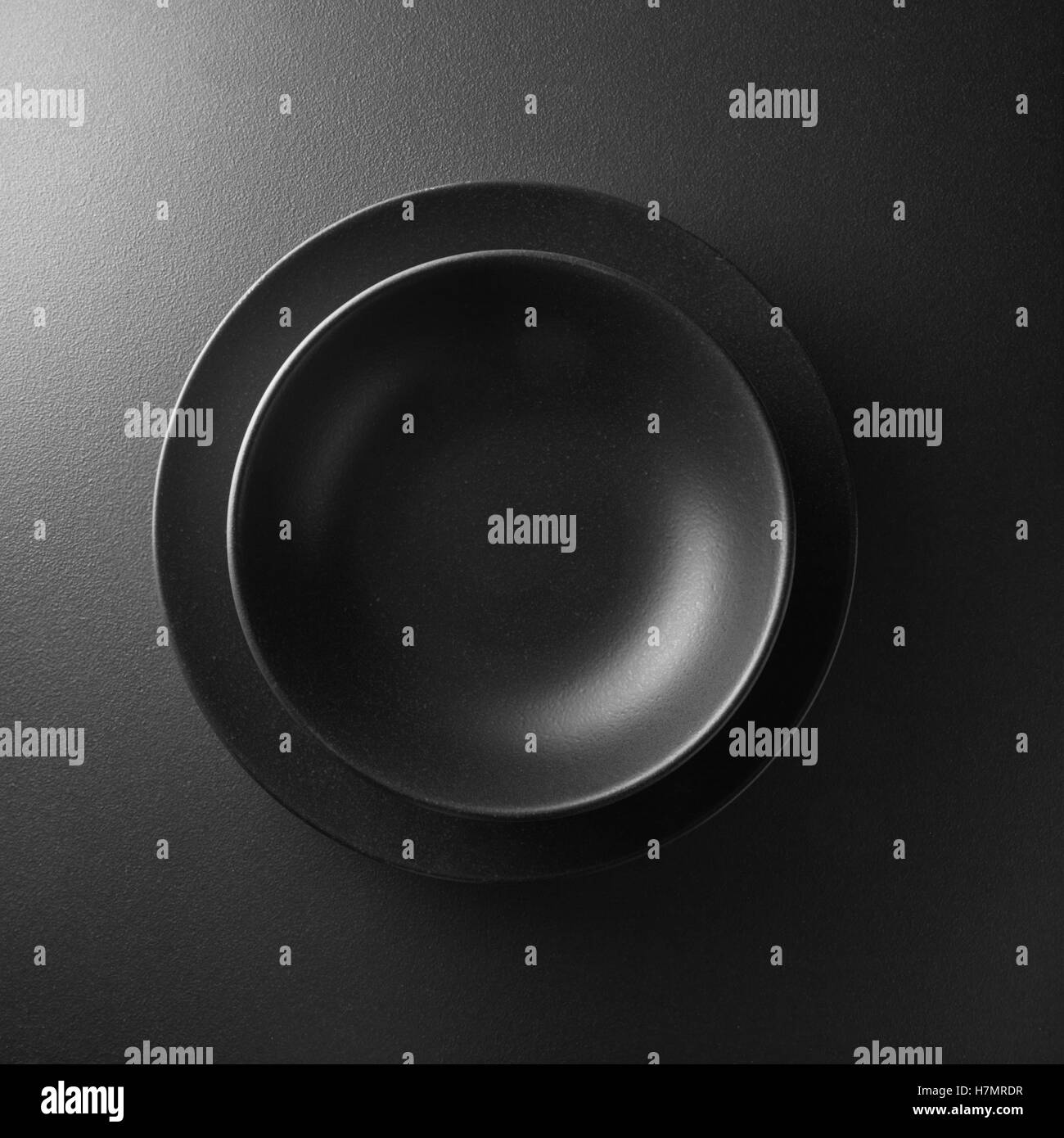 Antique dinner plates Black and White Stock Photos & Images - Alamy