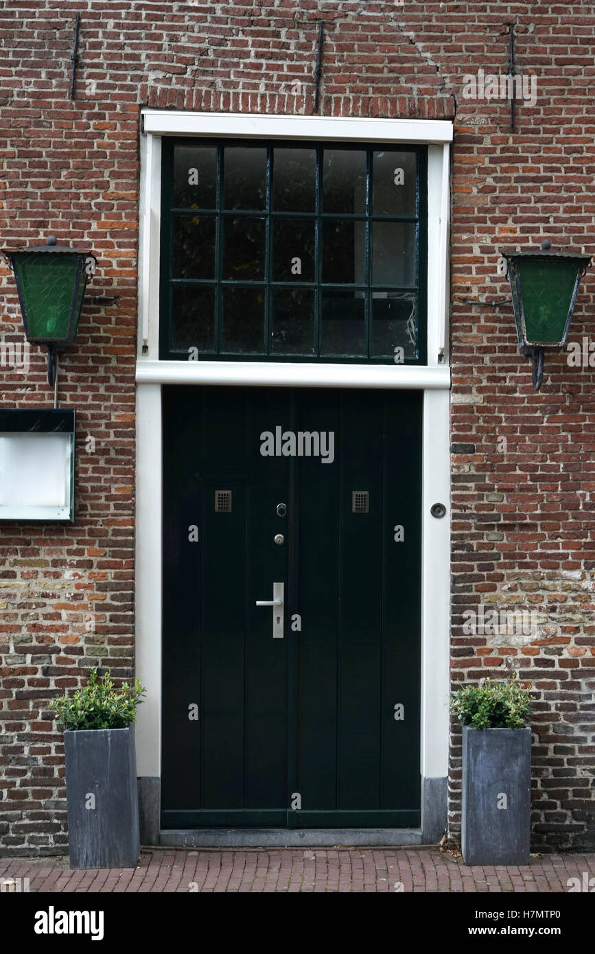 Deformed bricks hi-res stock photography and images - Alamy