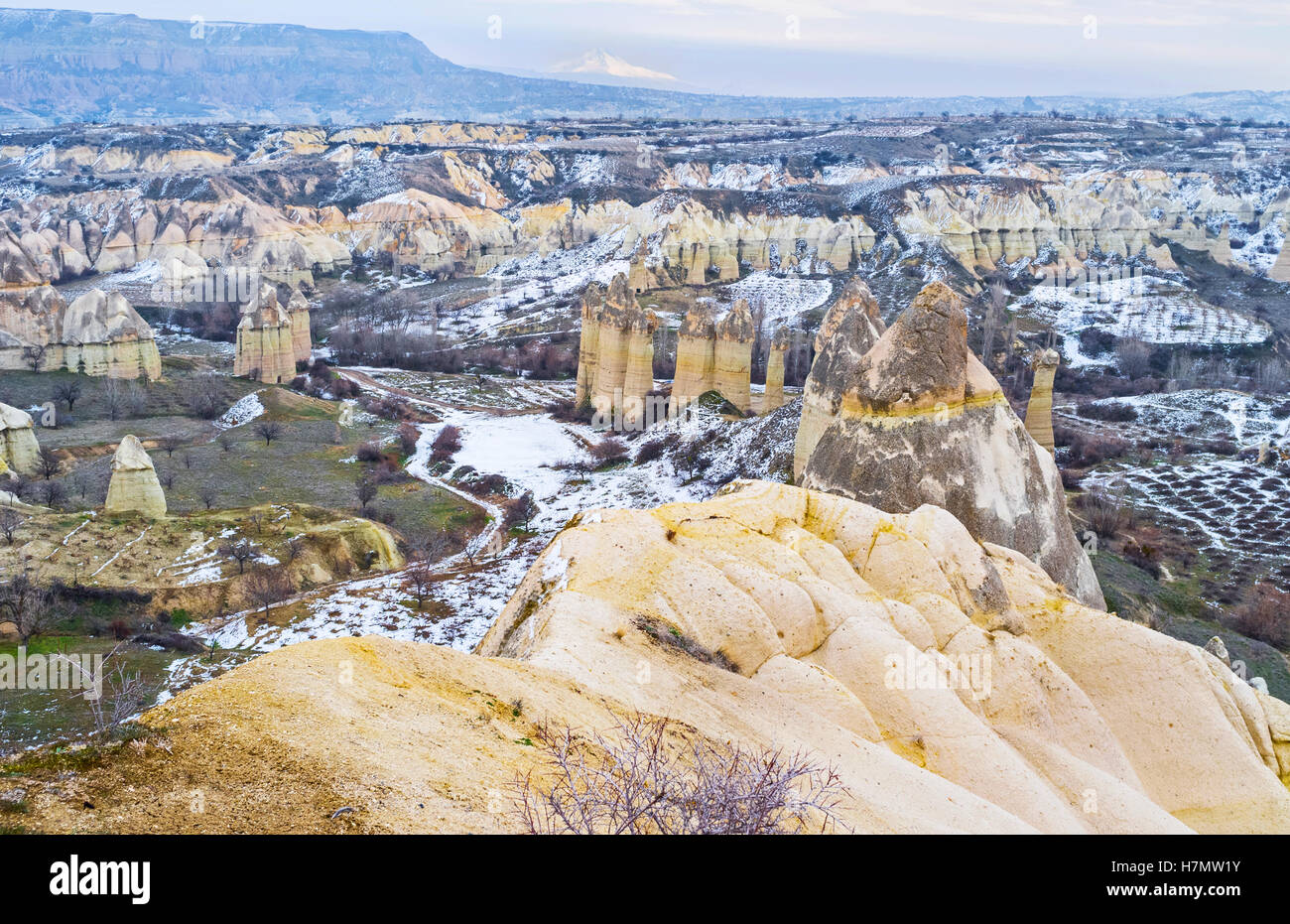 Giant Rock Formations High Resolution Stock Photography and Images - Alamy