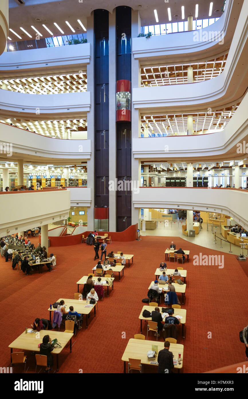biggest library toronto inside Stock Photo - Alamy