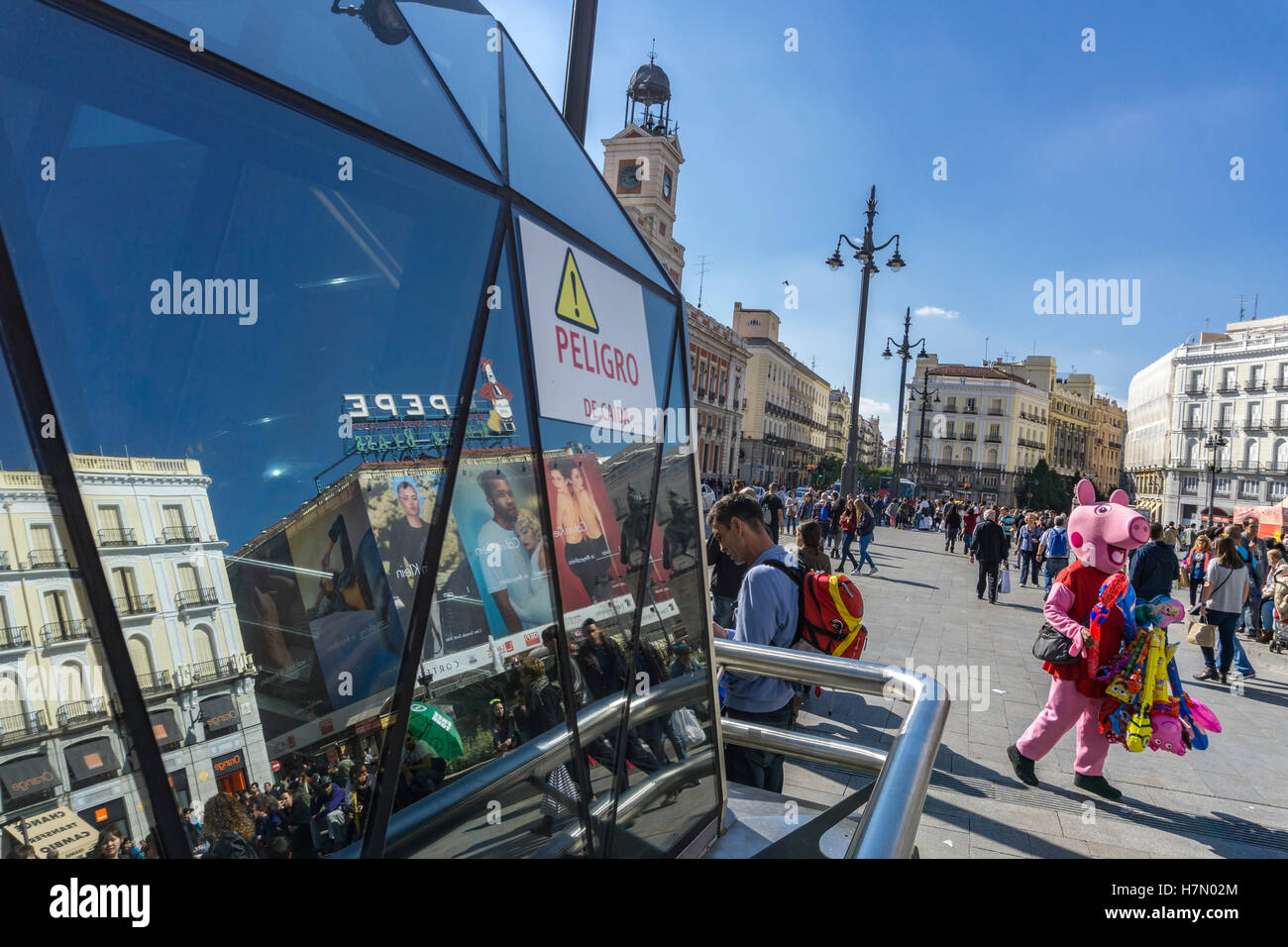 Sol station madrid hi-res stock photography and images - Alamy