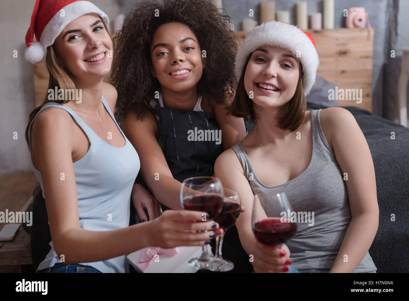 Girls drinking wine hi-res stock photography and images - Alamy