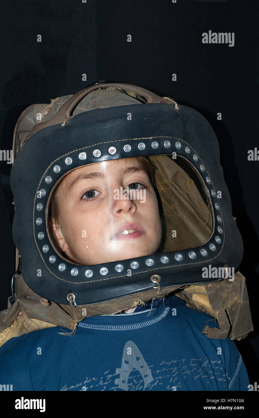 Deep sea diving mask hi-res stock photography and images - Alamy