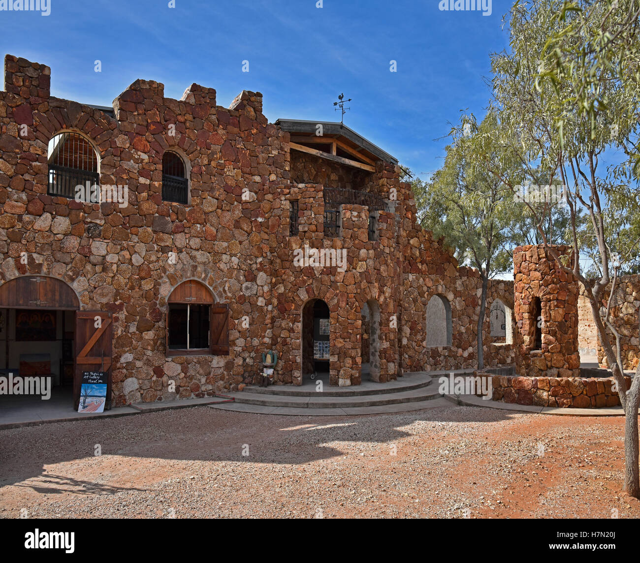 Amigo's Castle built illegally in lightning ridge out of local ...