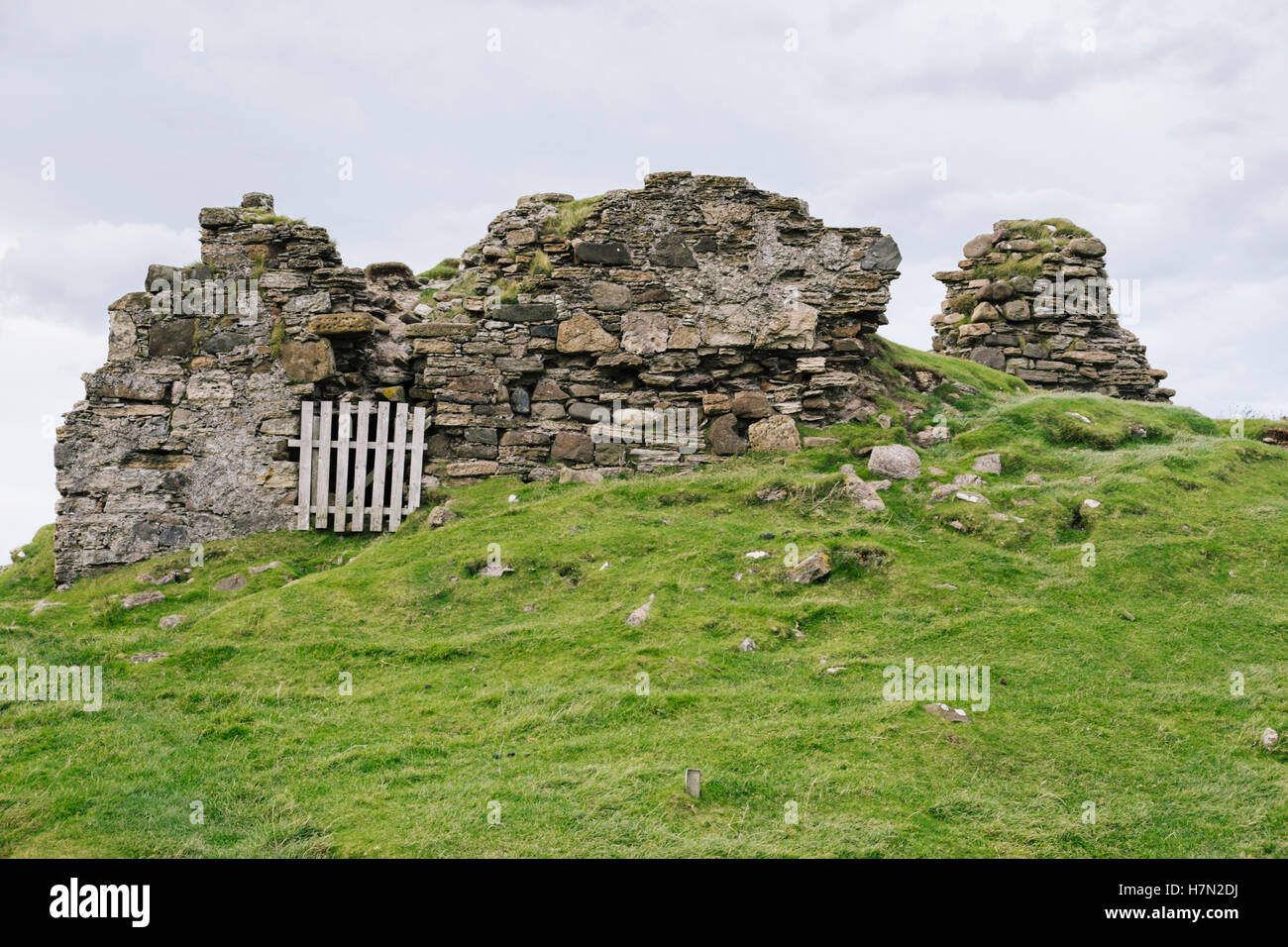 Old ruin, Castle, Kilmaluag, Isle of Skye, Trotternish, Scotland Stock ...