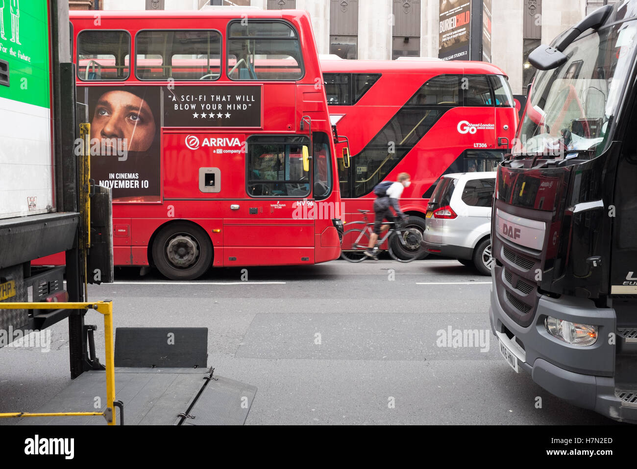 London buses pollution hi-res stock photography and images - Alamy