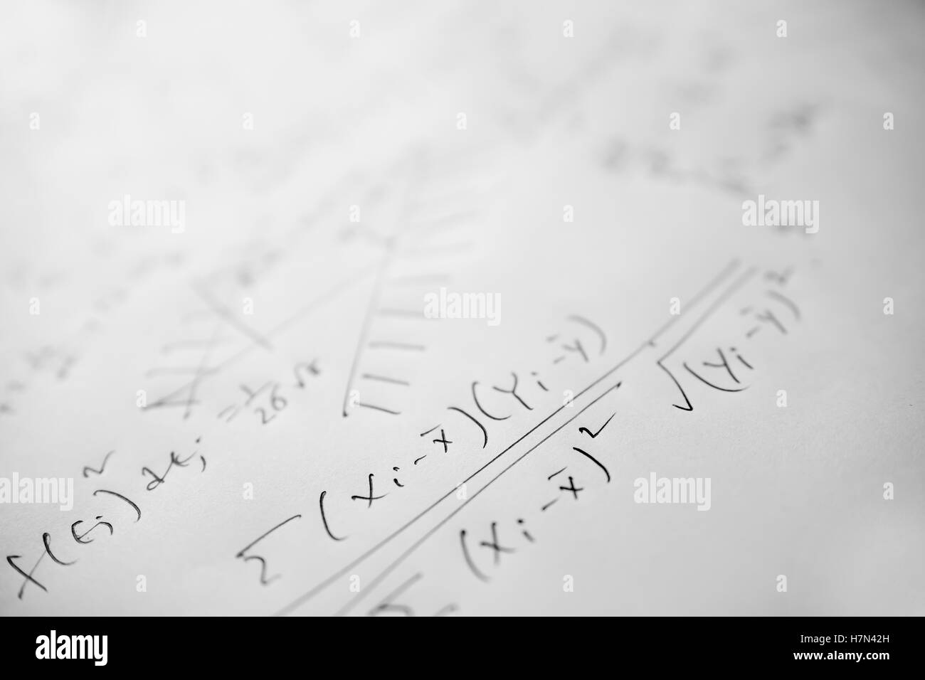 Mathematical formulas hi-res stock photography and images - Alamy
