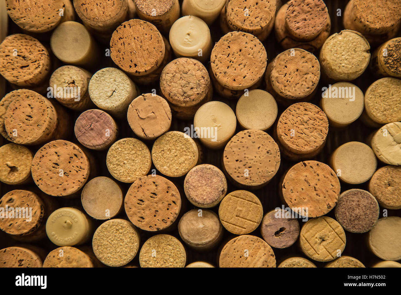 Wine cork texture hi-res stock photography and images - Alamy