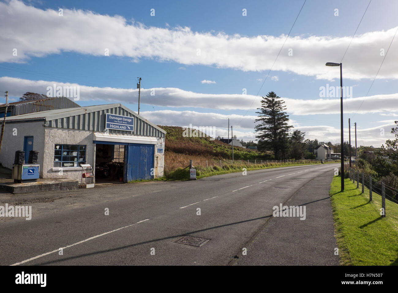 Dunvegan Garage, Highland, Store, Isle of Skye, Scotland Stock Photo ...