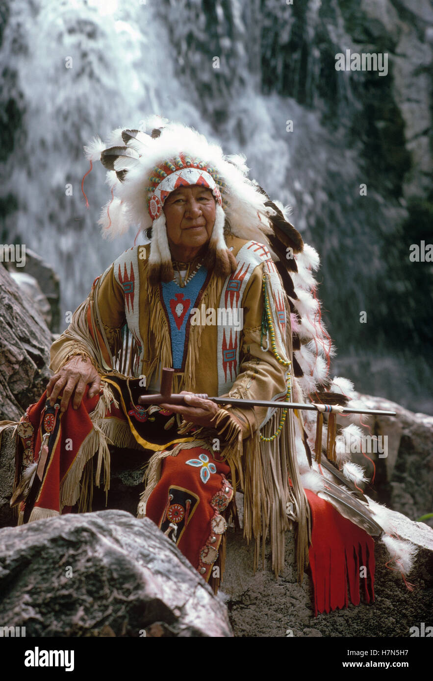 Chief 'Standing Eagle' of the Sioux tribe, Minnesota Stock Photo - Alamy