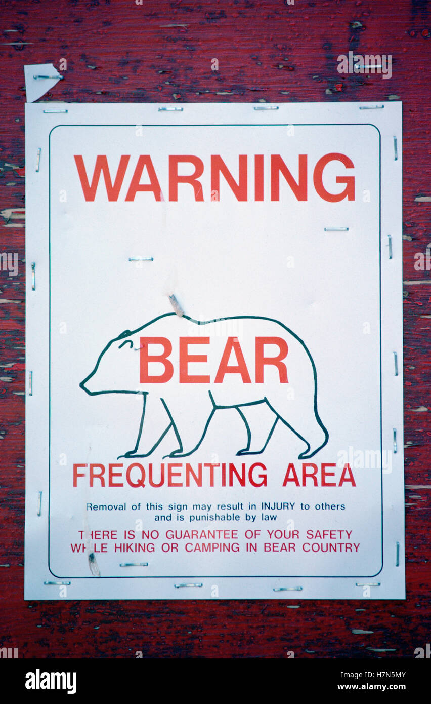 Bear warning sign, Yellowstone National Park, Wyoming Stock Photo - Alamy
