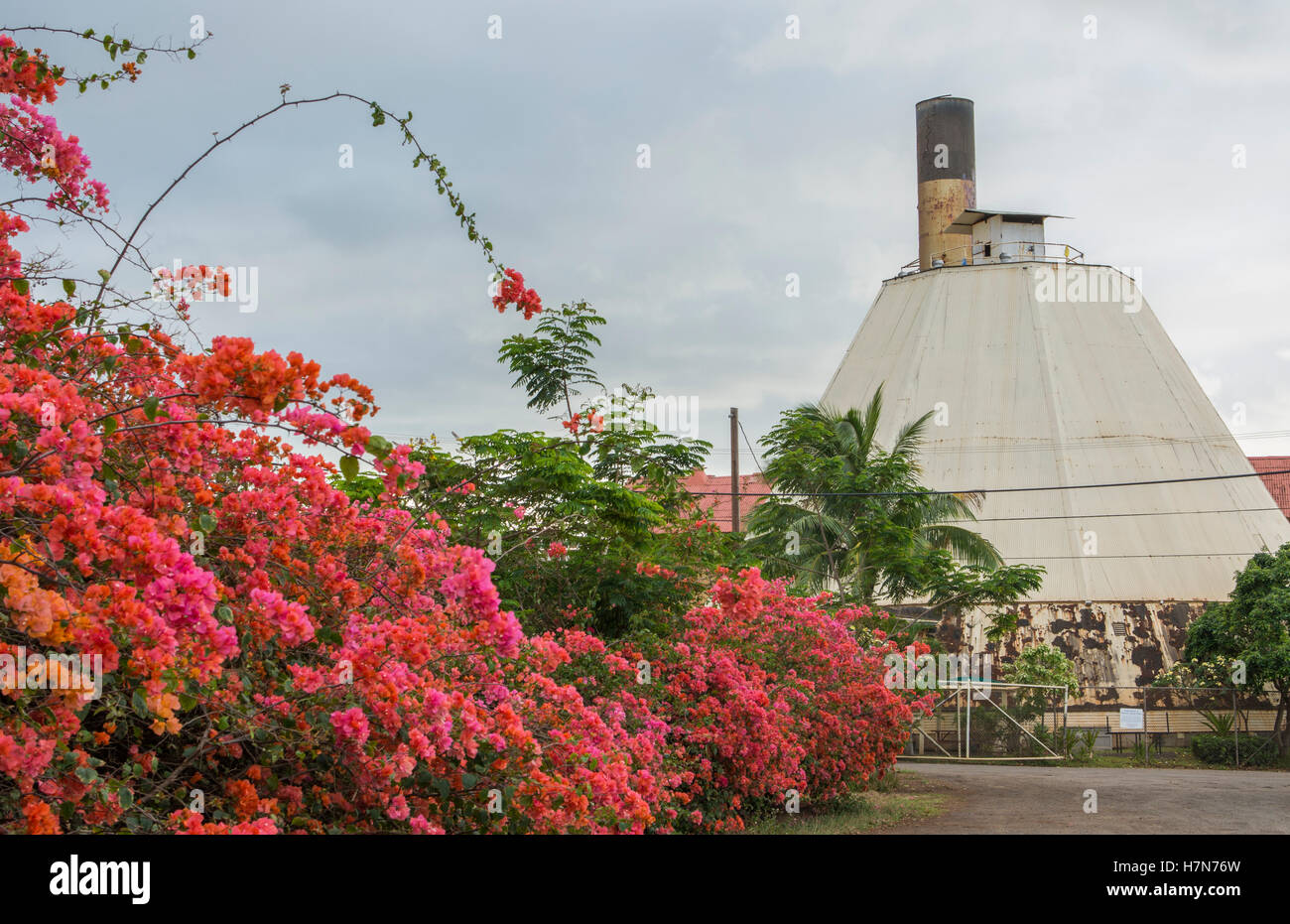 Waialua Hawaii Oahu old deserted sugar mill Stock Photo - Alamy