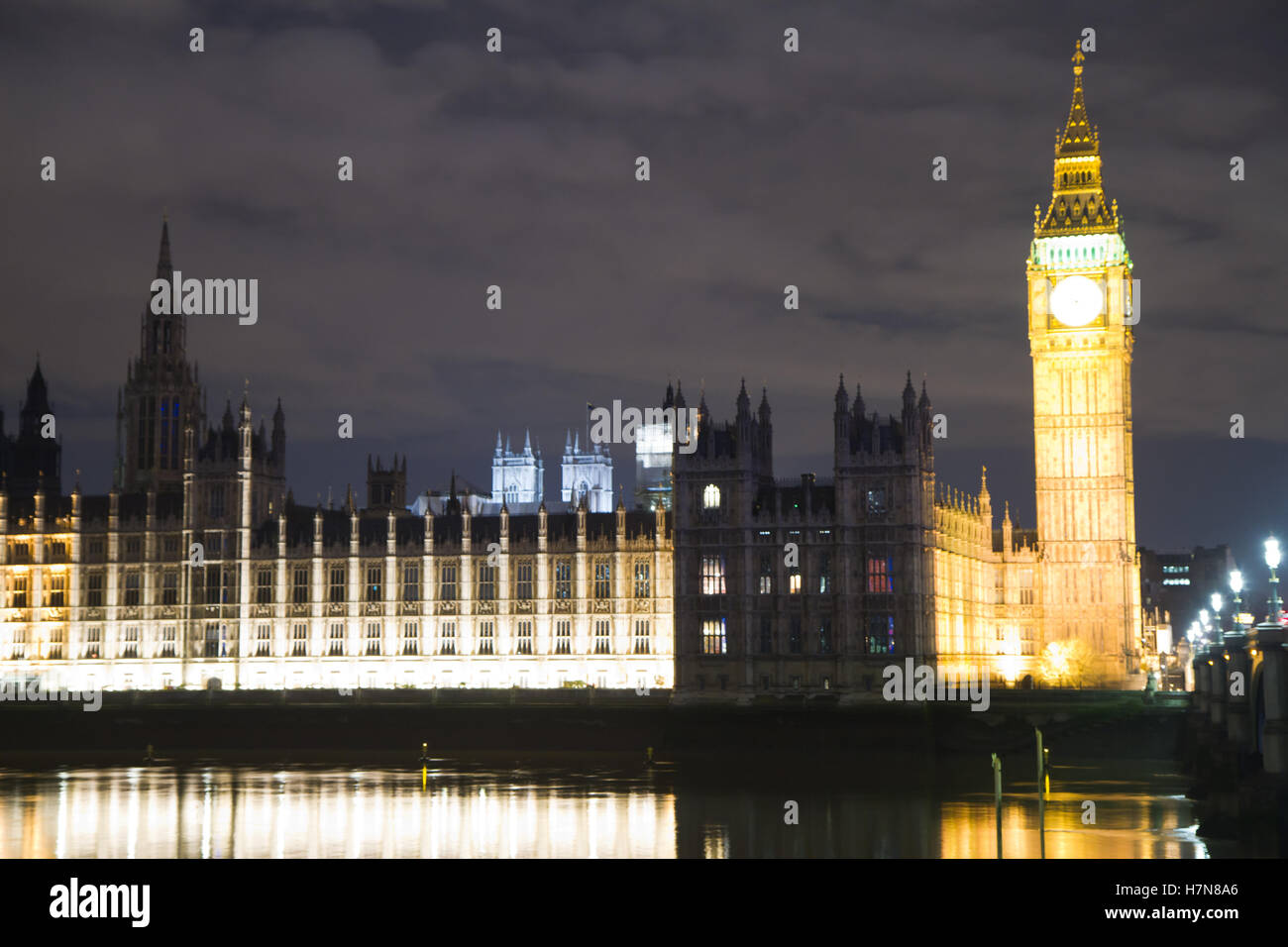 Lodon tourist hi-res stock photography and images - Alamy