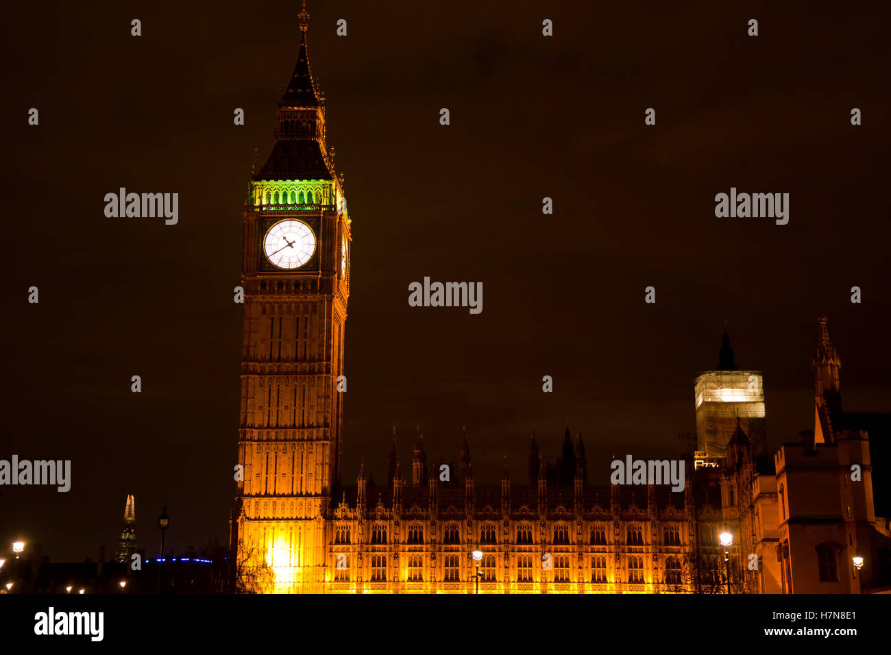 Lodon tourist hi-res stock photography and images - Alamy