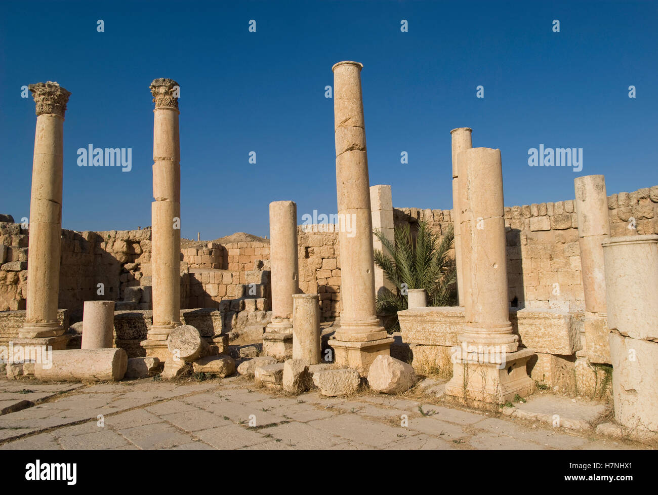 Ruins city of Jerash in Jordan Stock Photo - Alamy