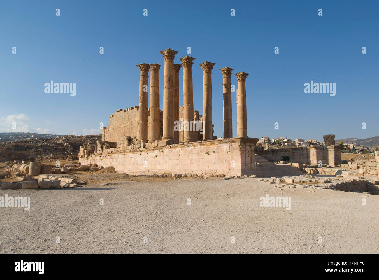 The Jerash Temple of Artemis, Jordan Stock Photo - Alamy