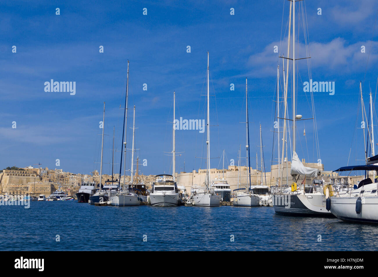 Malta- the Grand Harbour Marina, Birgu, yacht moorings Stock Photo - Alamy