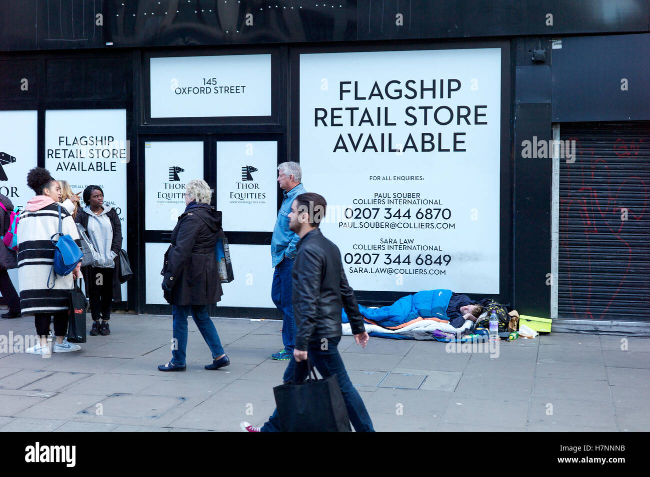 Homeless rough sleeper hi-res stock photography and images - Alamy
