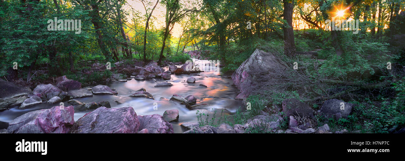 Purple rock is catlinite or pipestone used by Native Americans to make ...
