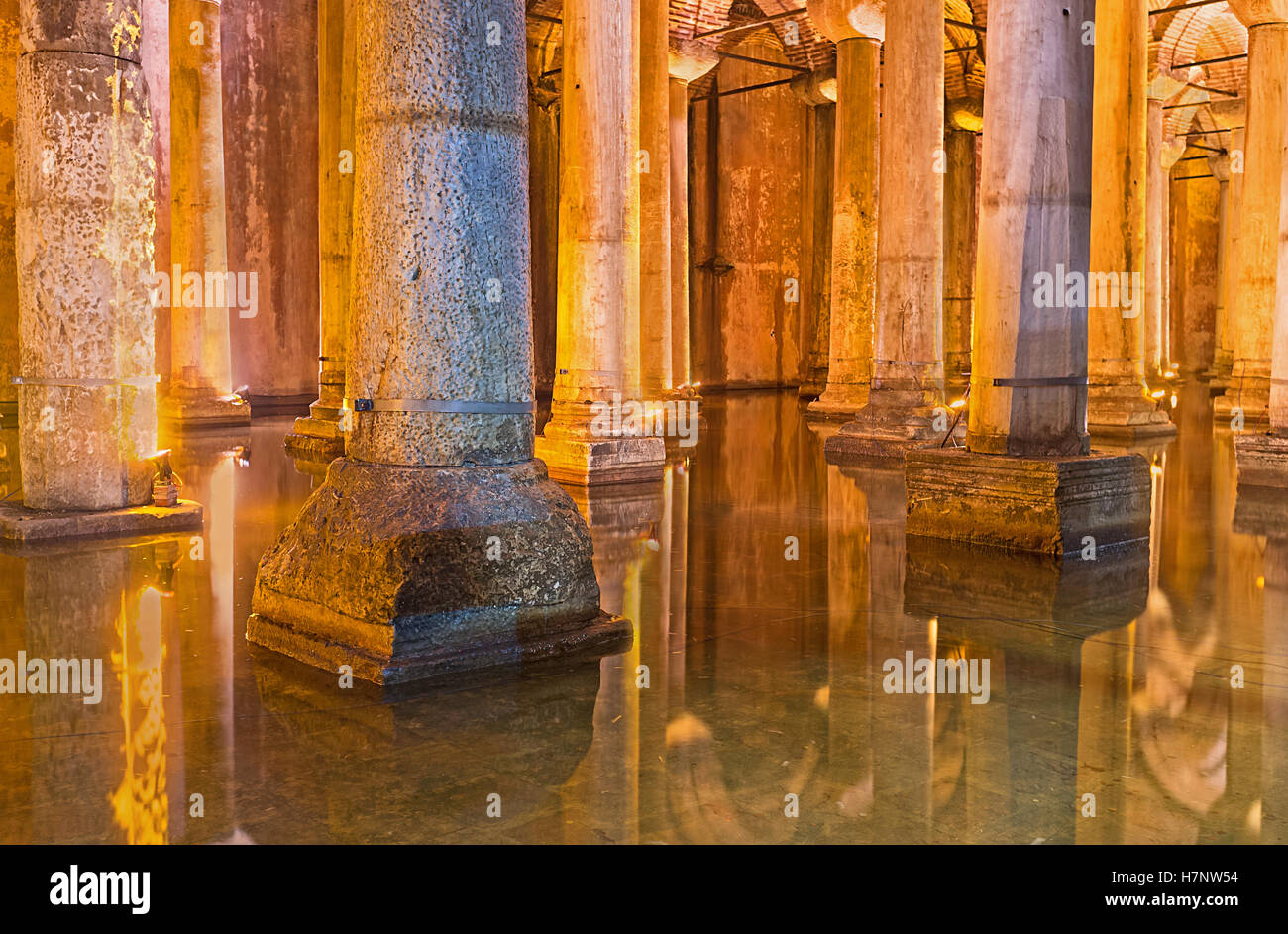 Medieval Water Cistern High Resolution Stock Photography and Images - Alamy
