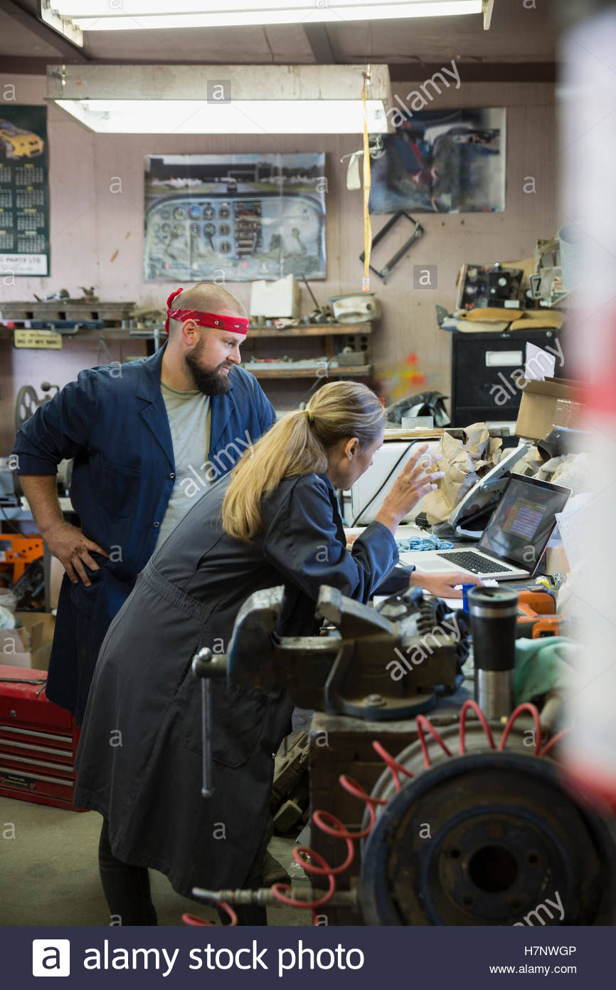 Mechanics Workshop Stock Photos & Mechanics Workshop Stock Images - Alamy