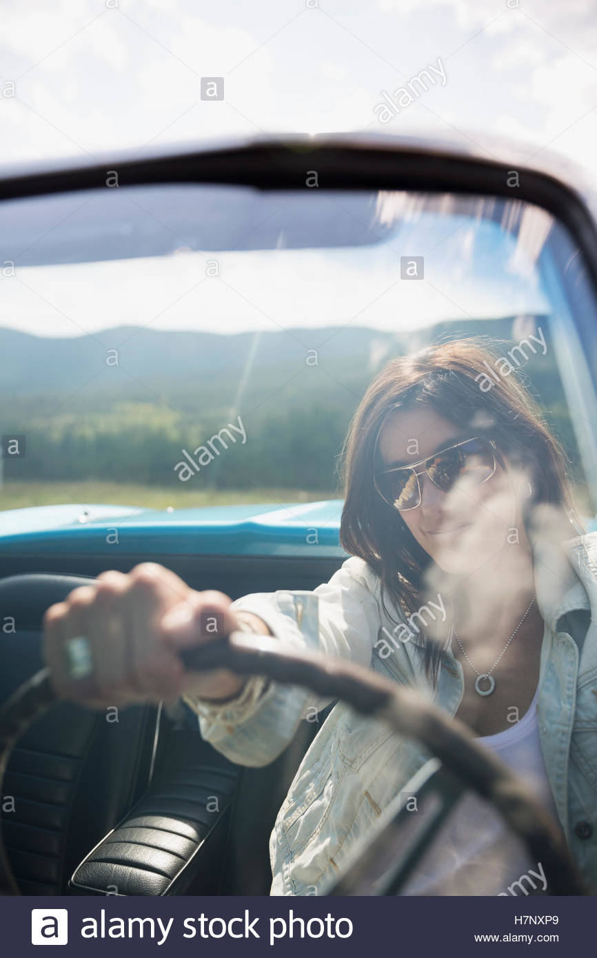 Women driving convertible hi-res stock photography and images - Alamy