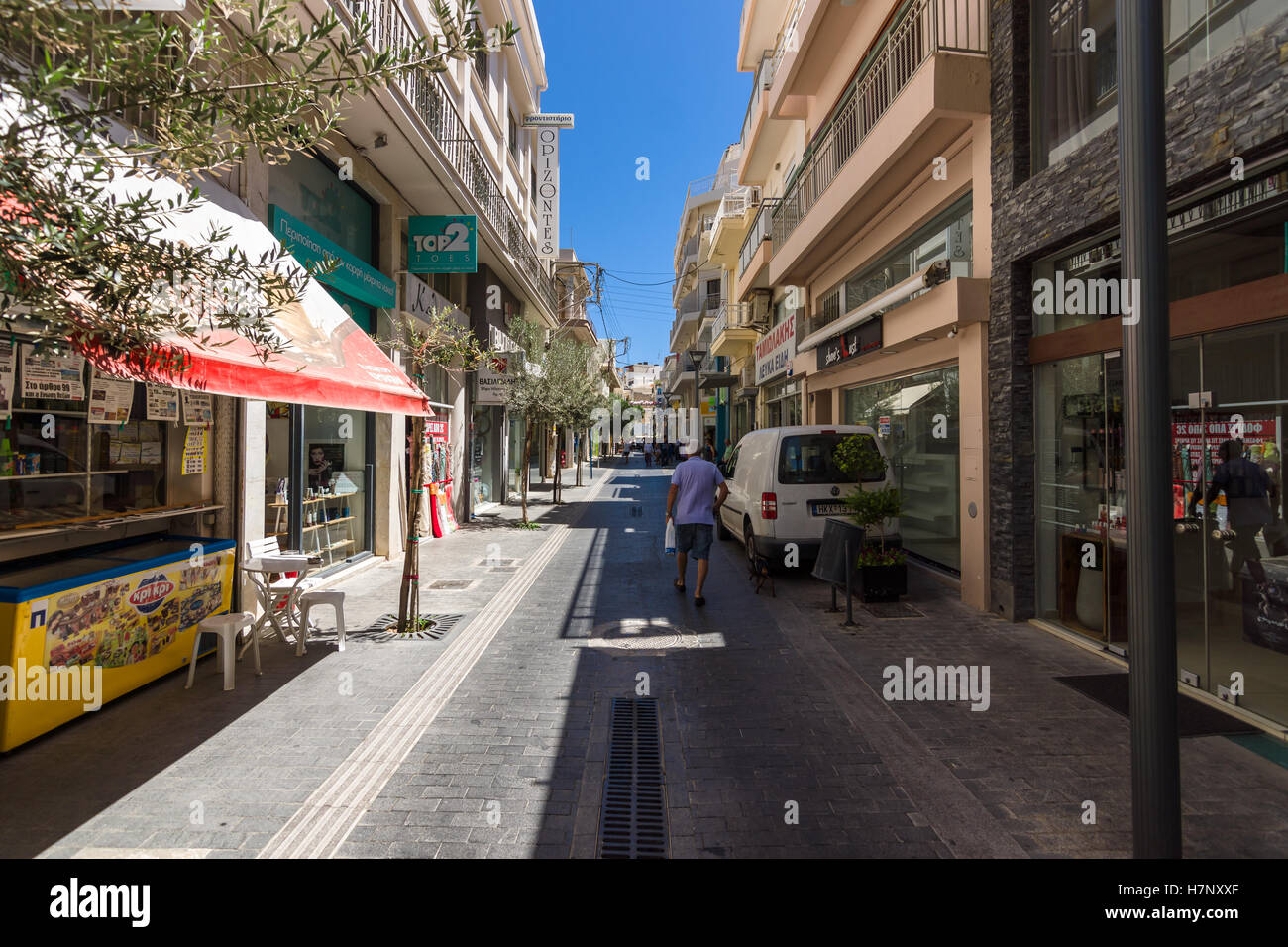 Streets heraklion crete greece hi-res stock photography and images - Alamy