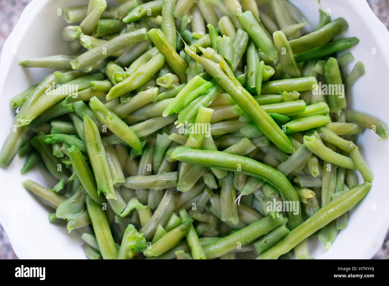 Green flat beans hi-res stock photography and images - Alamy