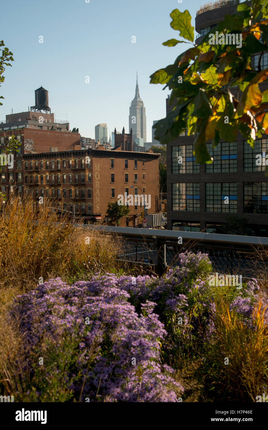 Highline view hi-res stock photography and images - Alamy