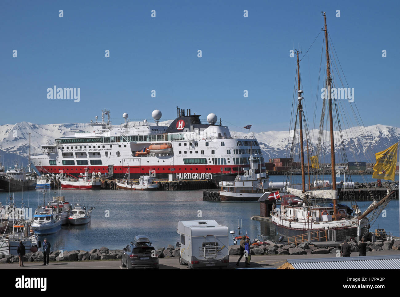 Traditional icelandic boat hi-res stock photography and images - Alamy