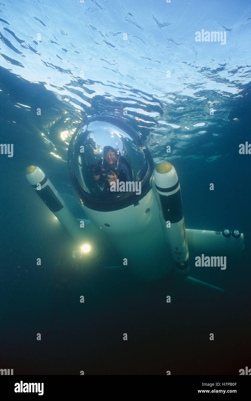 Deep flight submersible piloted by creator Graeme Hawke, Monterey ...