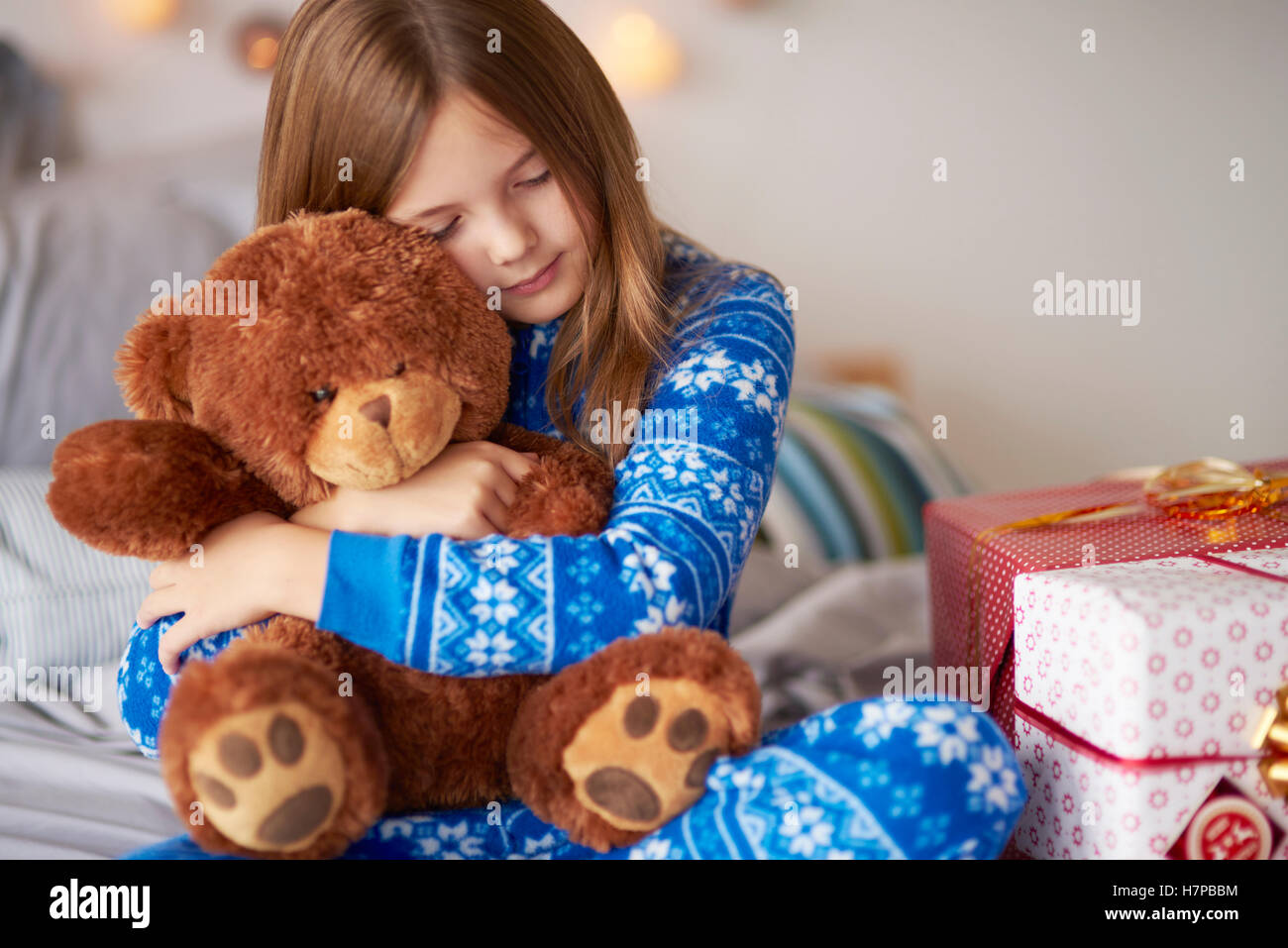 Girl bonding hi-res stock photography and images - Alamy Girl bonding hi-res stock photography and images - Alamy