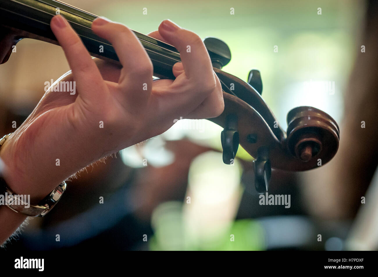 Violin being played hi-res stock photography and images - Alamy